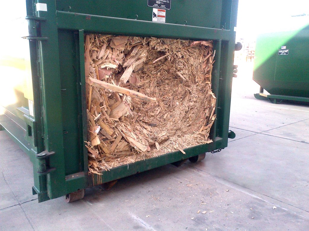 Auger Compactor vs. Ram Compactor | Komar Industries